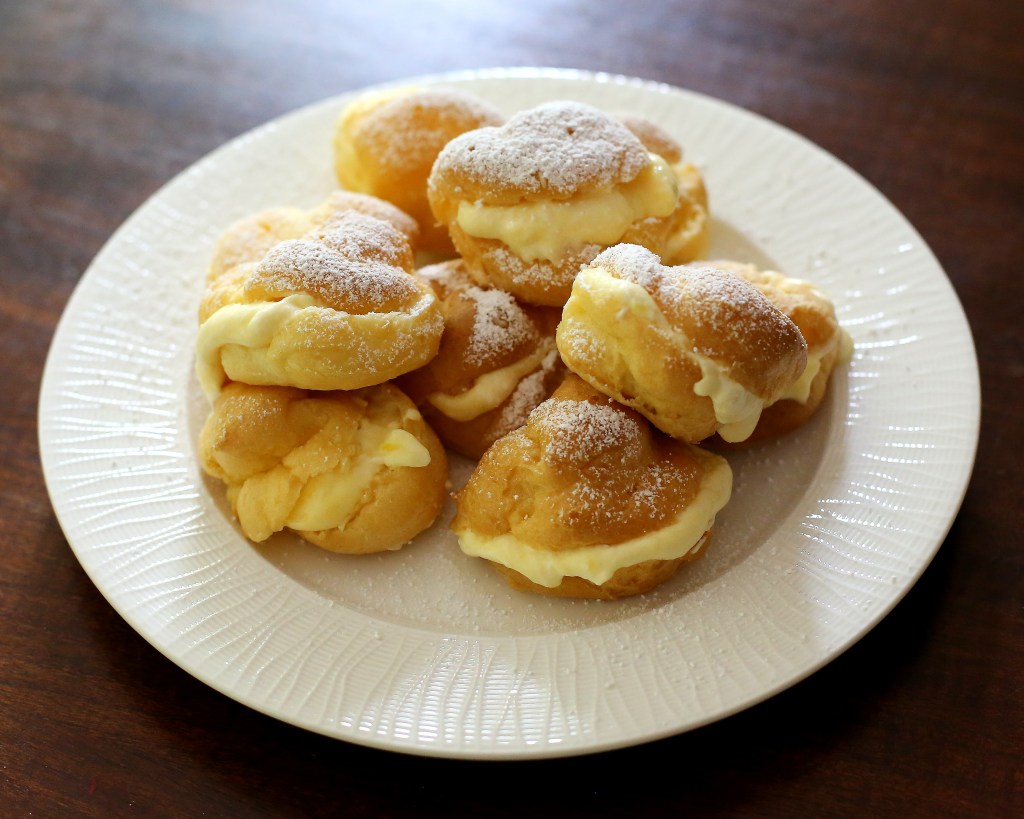 Lemon Puffs – The Dessert Spoon