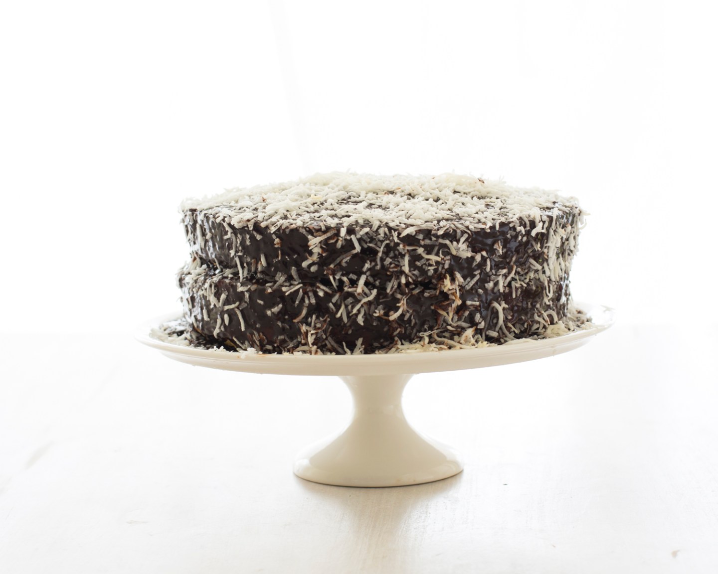 Deluxe Lamington Cake – The Dessert Spoon